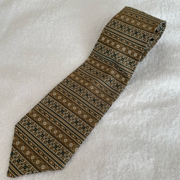 Danbury | Accessories | Danbury Elegant Patterned Mens Tie 56x4 | Poshmark